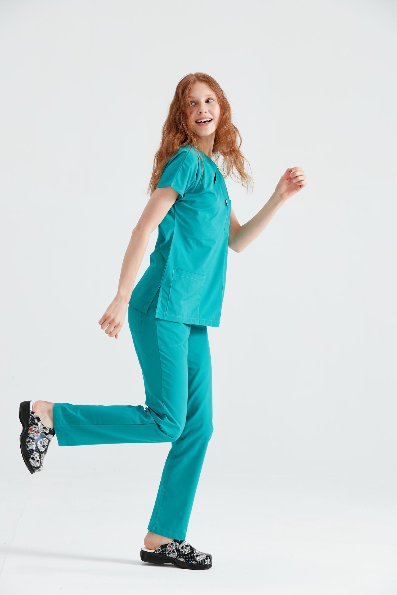 Elastane medical suit, women, green - Surgical Green - Women's medical ...